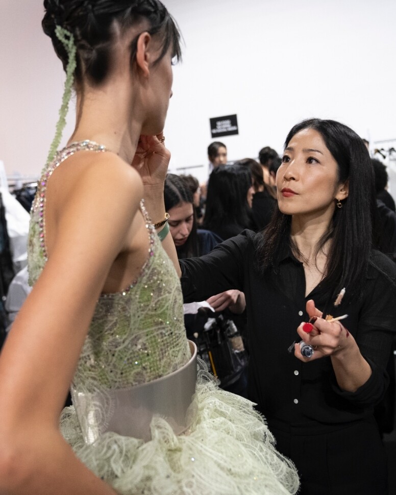 【獨家專訪】armani Beauty 新任彩妝總監hiromi Ueda!分享2024春夏彩妝趨勢 Elle Hk